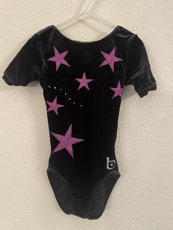 Geräteturnen Tenue 128 turnanzug schwarz mit Stern lila (Gebraucht) in ...