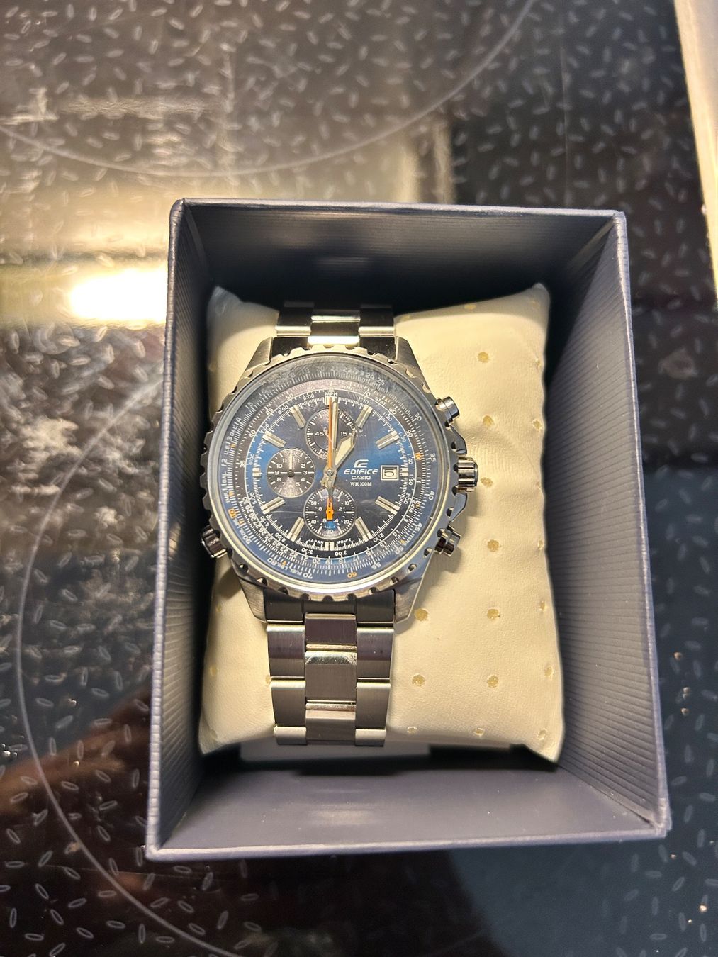 Montre Casio EDIFICE avec disque pour calculs d'aviation (D'occasion) à ...