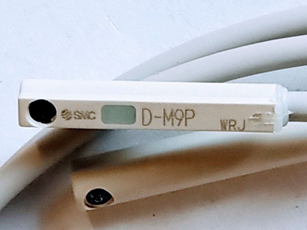 2 Stk. Zylindersensor SMC D-M9P PNP 3Pol. M8 Stecker (Gebraucht) in ...