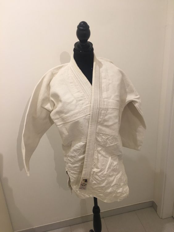 Matsuru Judo Uniform taille 180 (Gebraucht) in Le Grand-Saconnex für ...