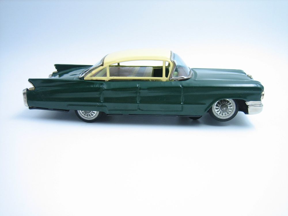 Cadillac Blechauto Plaything Japan 1950 RAR (Gebraucht) in für CHF 82 ...
