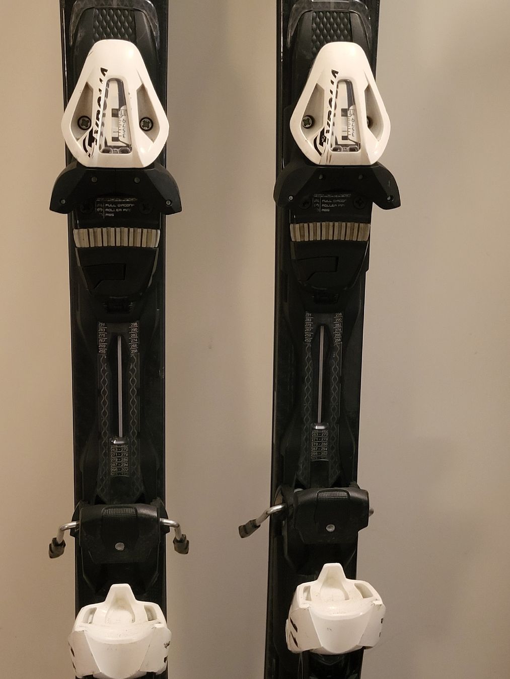 Custom Made Swiss Ski by Söre , Carbon ski (Gebraucht) in Oberglatt ZH ...