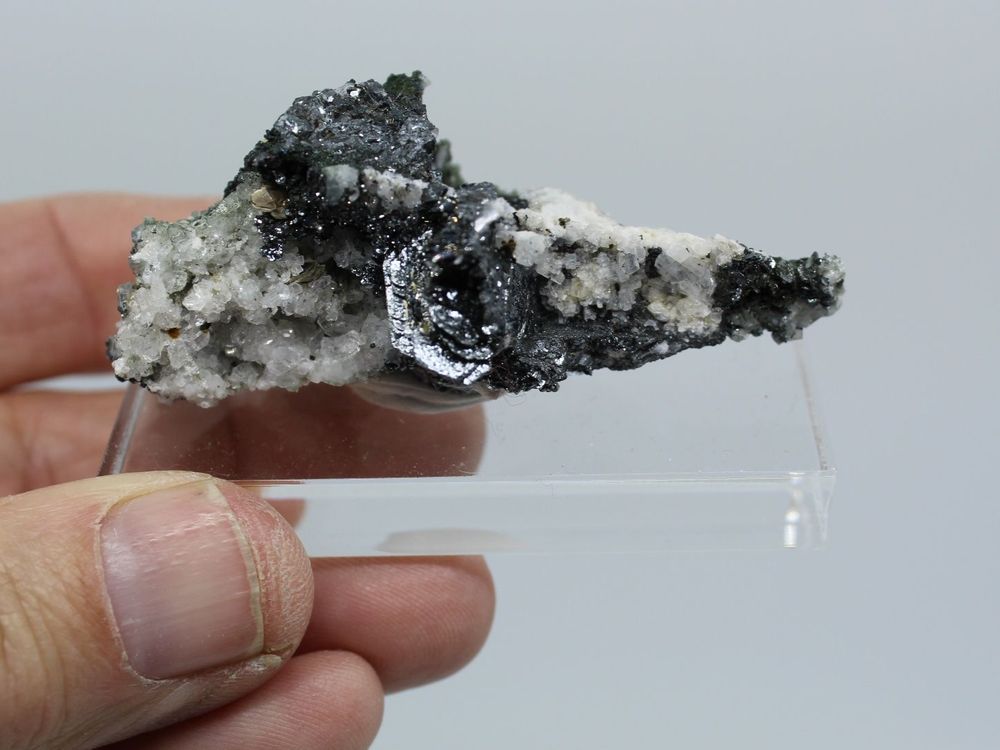 Adular mit hämatit eisenrose - adulaire hématit S. Gotthard | Kaufen ...