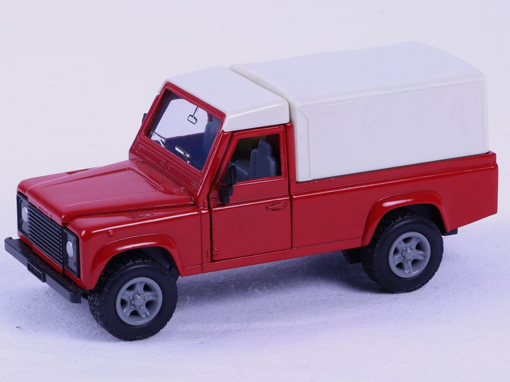 SIKU Land Rover Defender 110 rot ca. 1/32 | Kaufen auf Ricardo