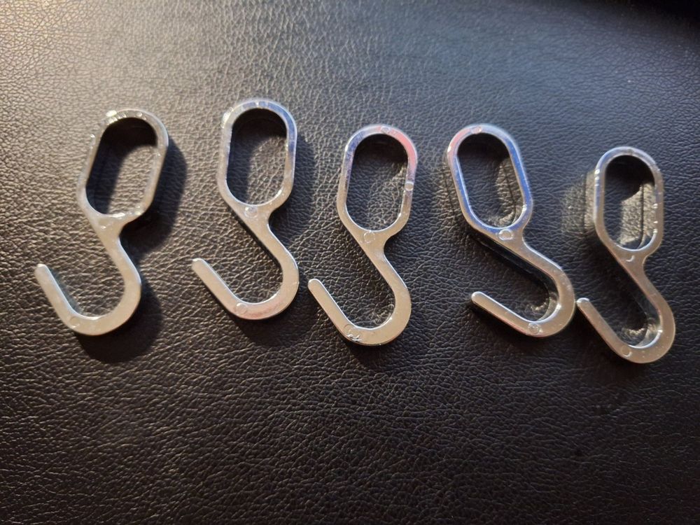 Crochet OK-LIne pour tube d'armoire (D'occasion) à Sugiez pour CHF 20 ...