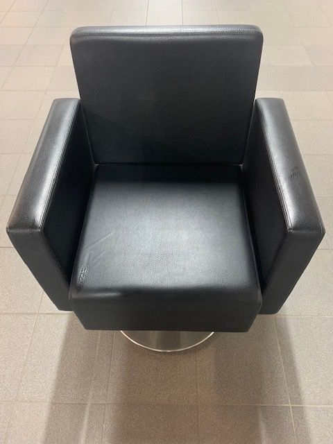 Coiffeurstuhl | Kaufen auf Ricardo