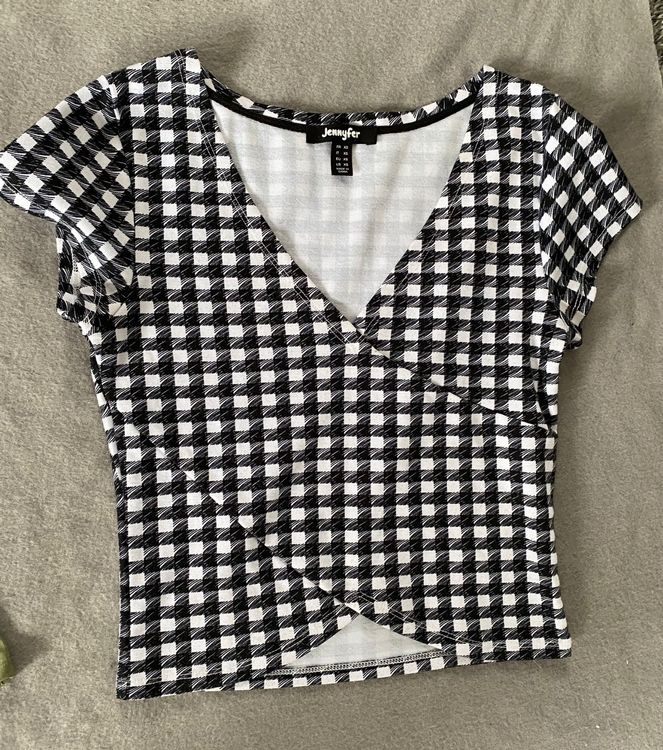 Haut croisé à carreau (Gebraucht) in Montreux für CHF 3.5 – mit Lieferung auf Ricardo kaufen