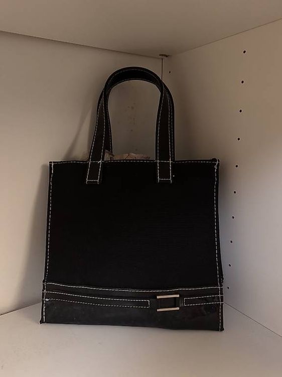 Estée Lauder black handbag with interior separate pochette (Gebraucht ...