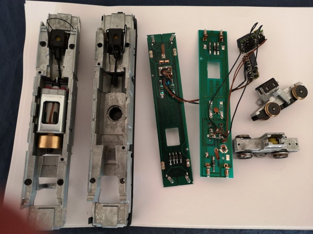 Divers pièces détachées loco 460 Roco (Defekt) in Nyon für CHF 67 – mit ...