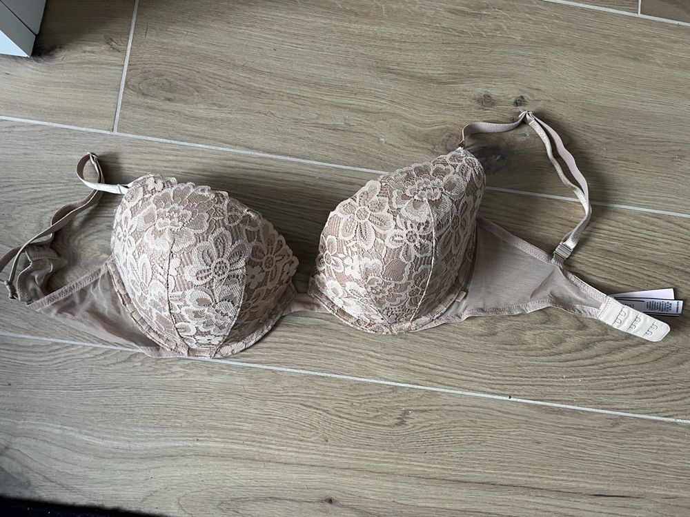 Bra from Victoria’s Secret 34DD | Kaufen auf Ricardo