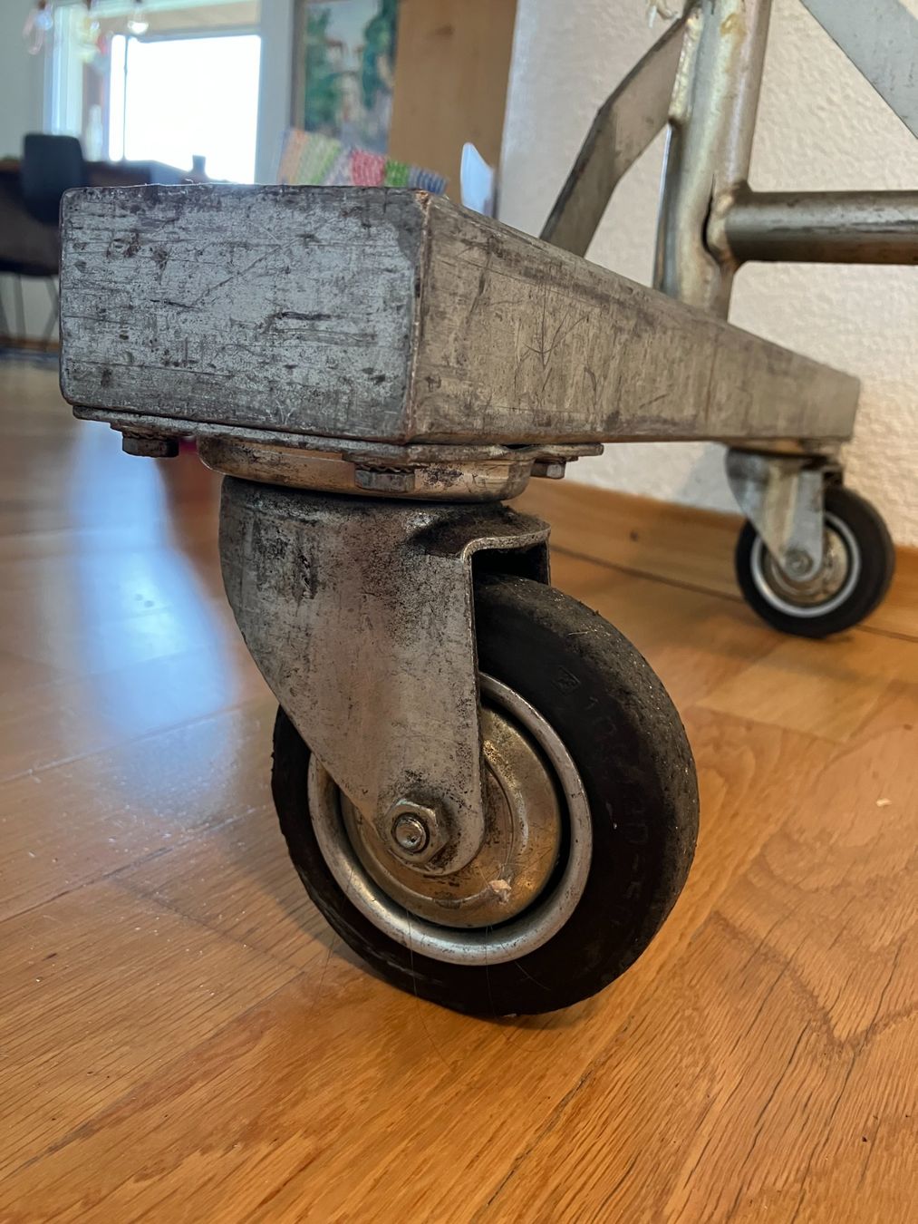 Profi Kleiderständer auf Rollen Länge 162cm Kleiderstange (Gebraucht ...