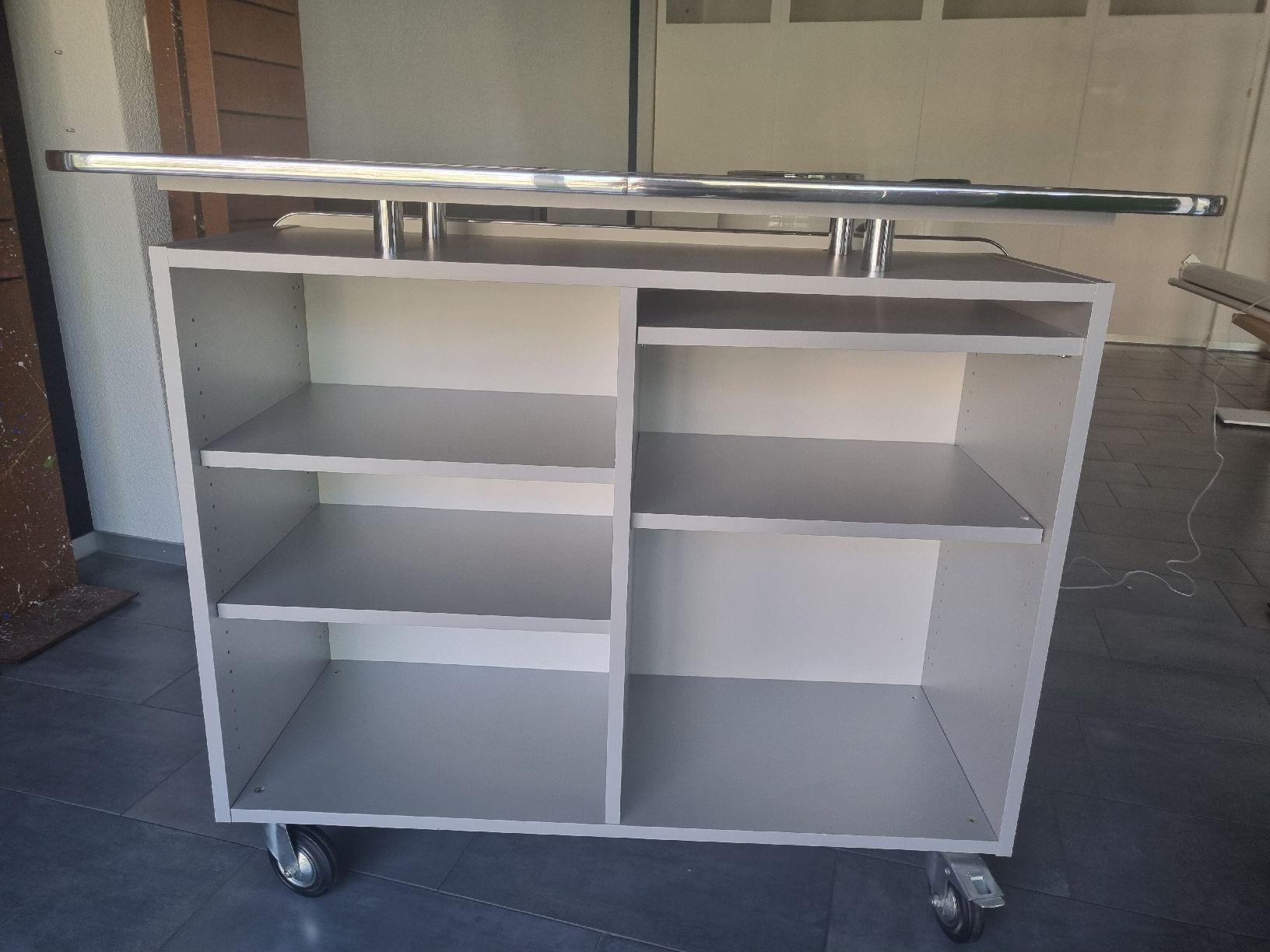 Bar au Rädern schwarz grau (Gebraucht) in Abtwil SG für CHF 120 – nur ...