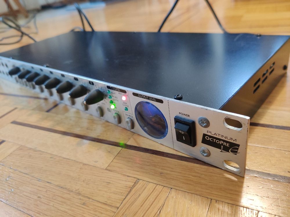 Focusrite Platinium OctoPre LE avec interface ADAT (Gebraucht) in ...