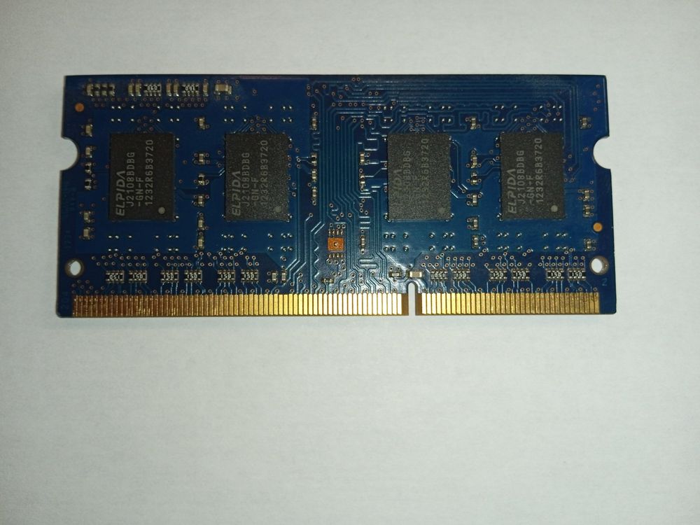 Barrette mémoire ELPIDA 2GB PC3-12800S, parfait état (D'occasion) à Le ...