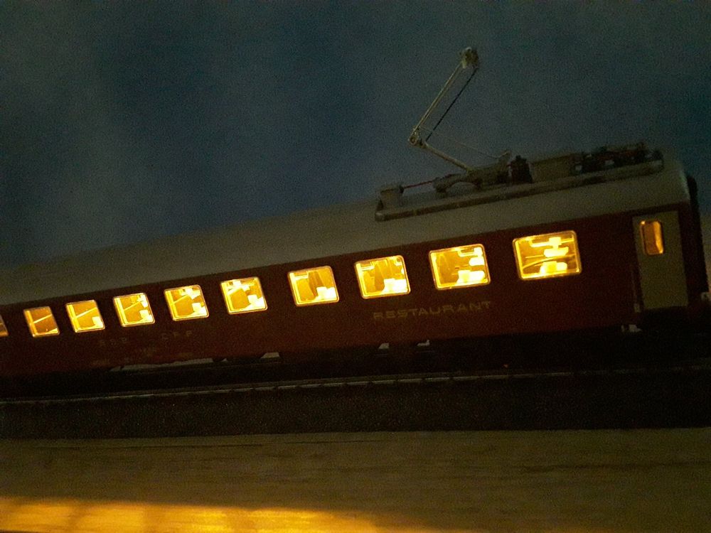 Märklin 43874 WRm SBB Restaurantwagen _ beleuchtet _ Spur H0 (Gebraucht) in Rüti ZH für CHF 147 ...