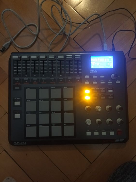 Akai Professional, MPD 32 (Gebraucht) in Basel für CHF 30 – mit ...