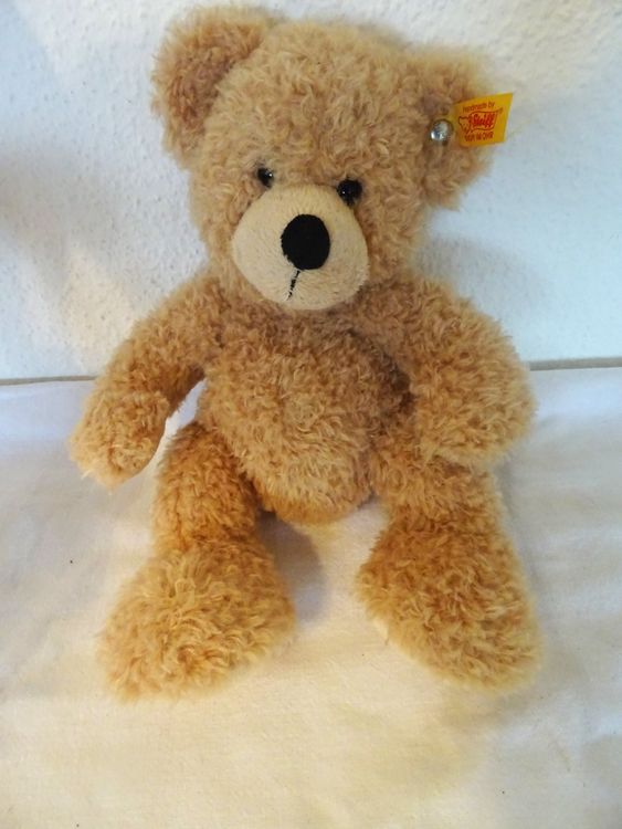 Steiff Teddybär mit Knopf im Ohr und Fahne | Kaufen auf Ricardo