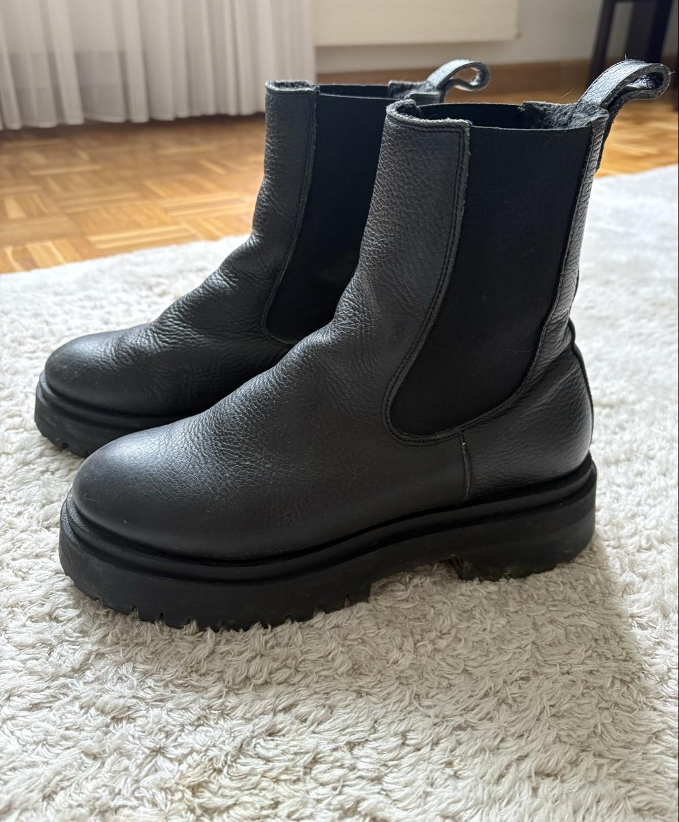 Plateu Stiefel Gr.38 (Gebraucht) in Münchenstein für CHF 8 – mit ...