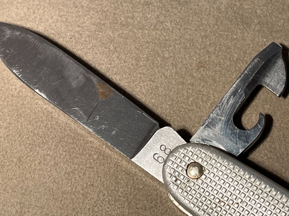 Militärmesser Elsener 1968. (Gebraucht) in Erlenbach im Simmental für ...