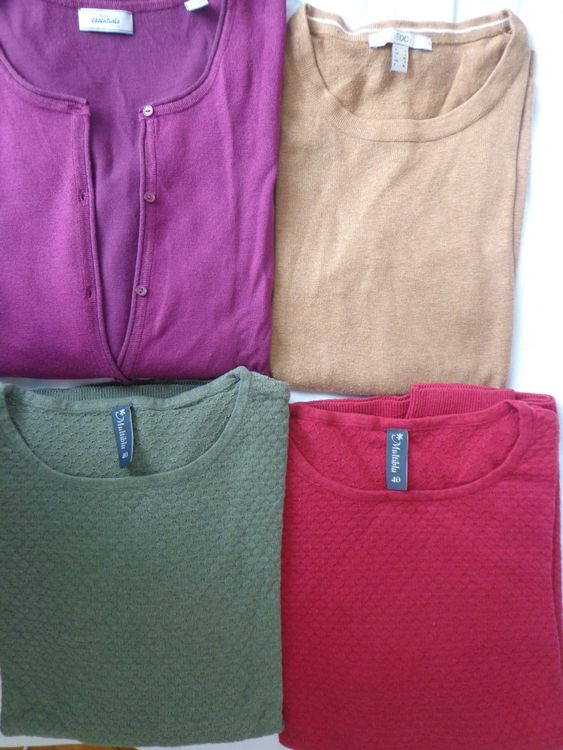 Lot/ Set 3 pullover + 1 jaquette, tailles 40 /42 (D'occasion) à Le ...