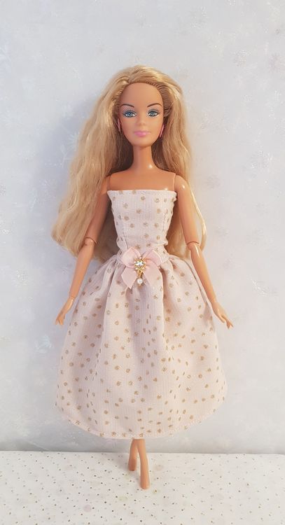 Barbie Kleid (Neu und originalverpackt) in Lachen SZ für CHF 14 – mit Lieferung auf Ricardo kaufen