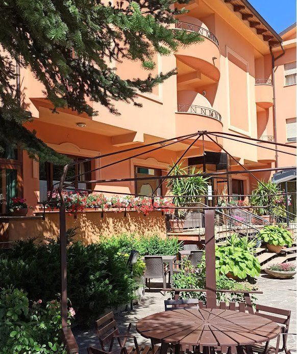 8 Tage Hotel Monte Nerone*** Italien für 2 Pers. inkl. FS (Neu (gemäss ...