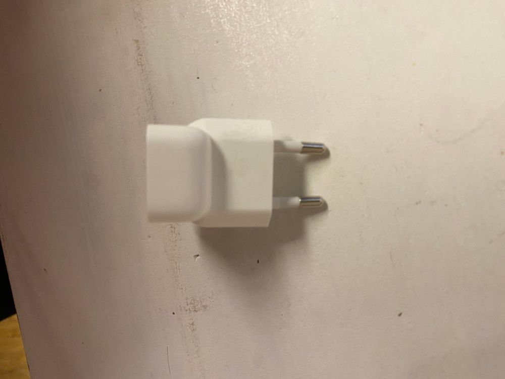 APPLE ORIGINAL Adapater Stecker 2 Stück | Kaufen auf Ricardo