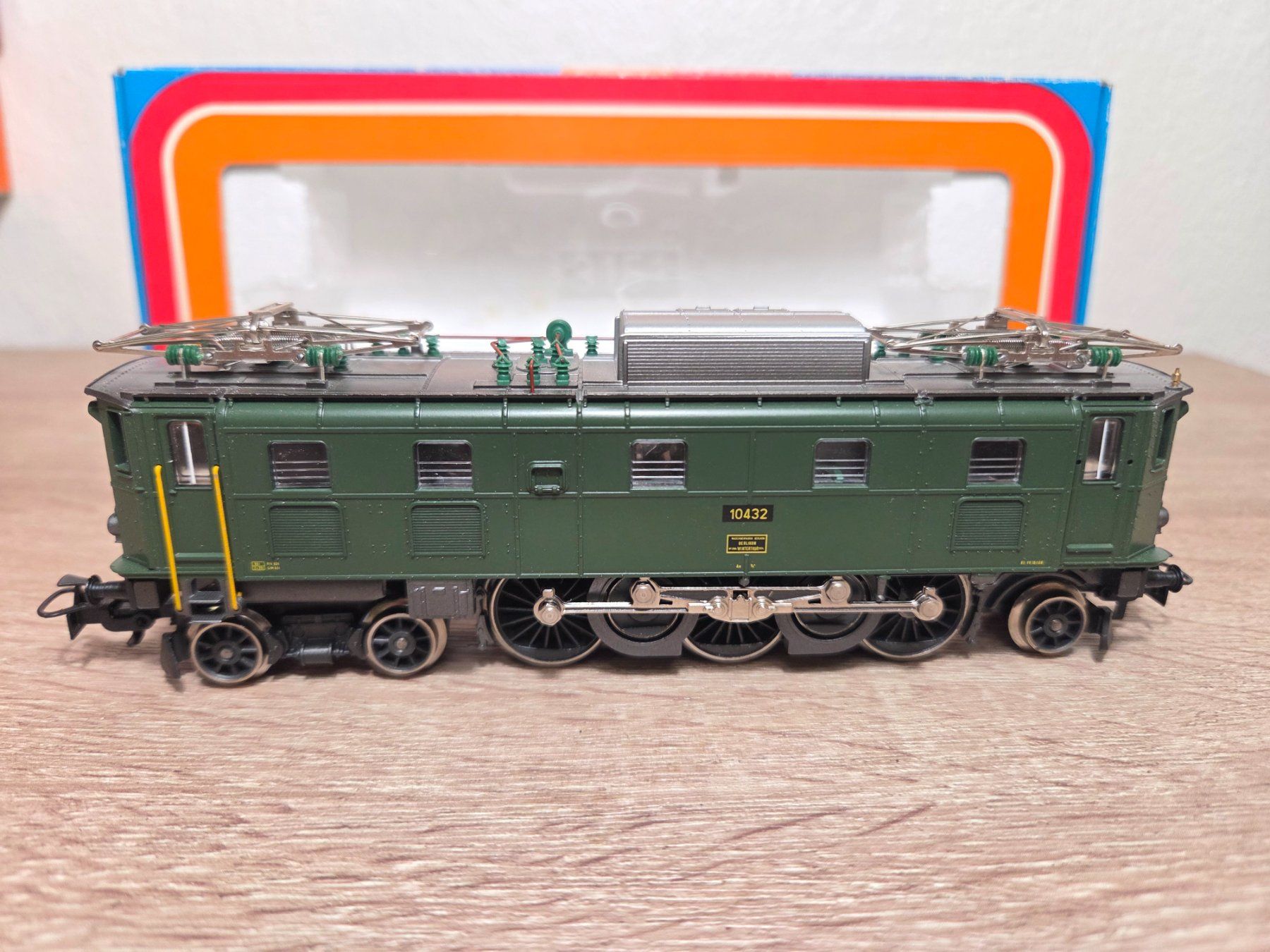 Märklin 3167 E-Lok Ae 3/6 II SBB H0 (D'occasion) à St-Aubin-Sauges pour ...