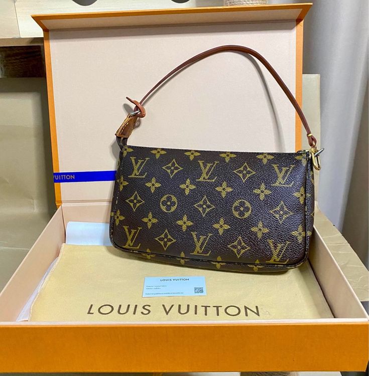 Louis Vuitton Pochette Monogram Y 1999 (Gebraucht) in Widnau für CHF ...