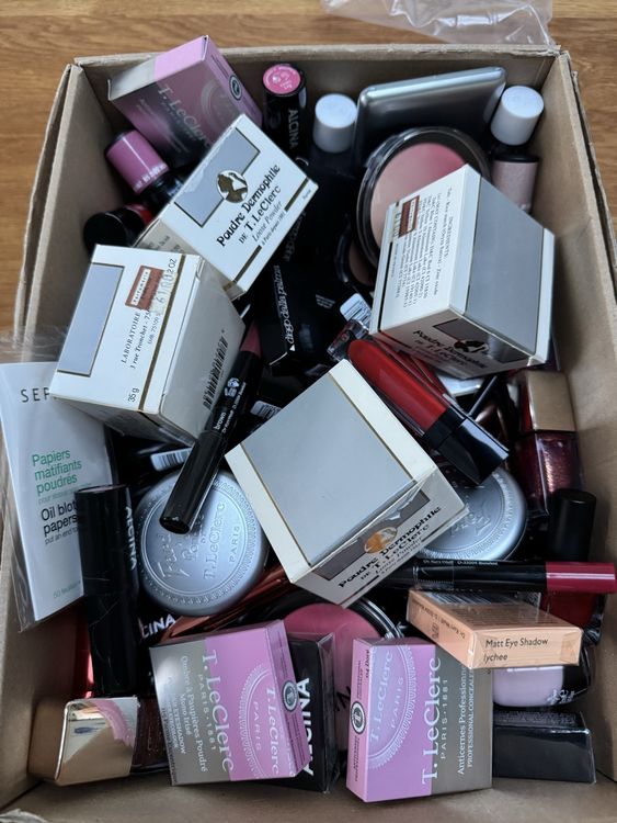 Grosses Make up Packet diverse Marken - end of Line - NEU (Neu und ...
