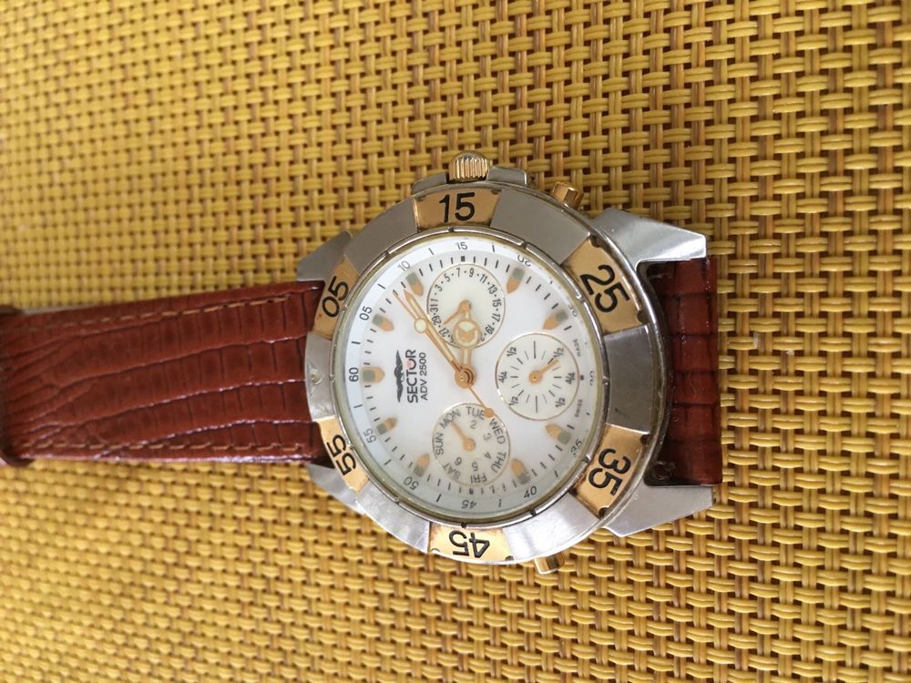 Sector ADV2500 quartz (Gebraucht) in Biel/Bienne für CHF 26 – mit ...