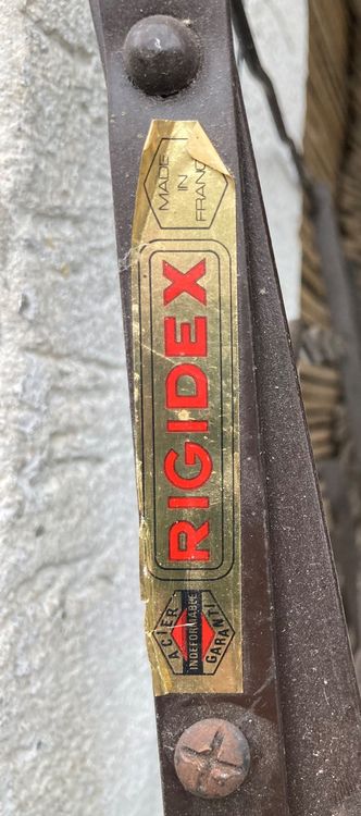 Rigidex klappbares Weinregal (Wandmontage) (Gebraucht) in Lausen für ...