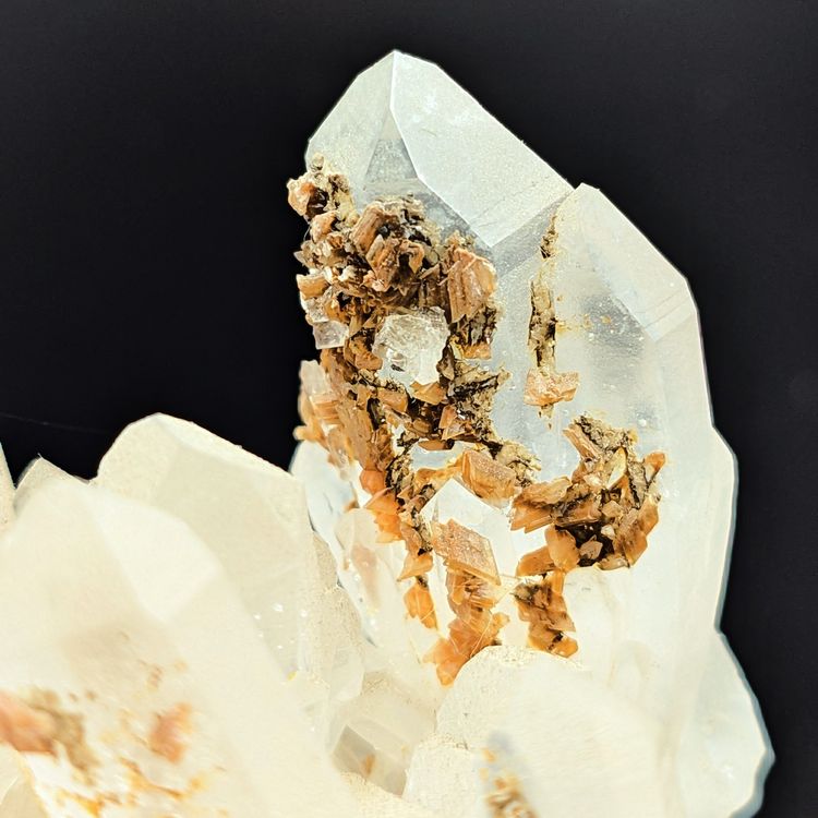 QUARZ mit ORANGEN GIPS, Seltene Kombination (Neu (gemäss Beschreibung)) in Balerna für CHF 35 ...