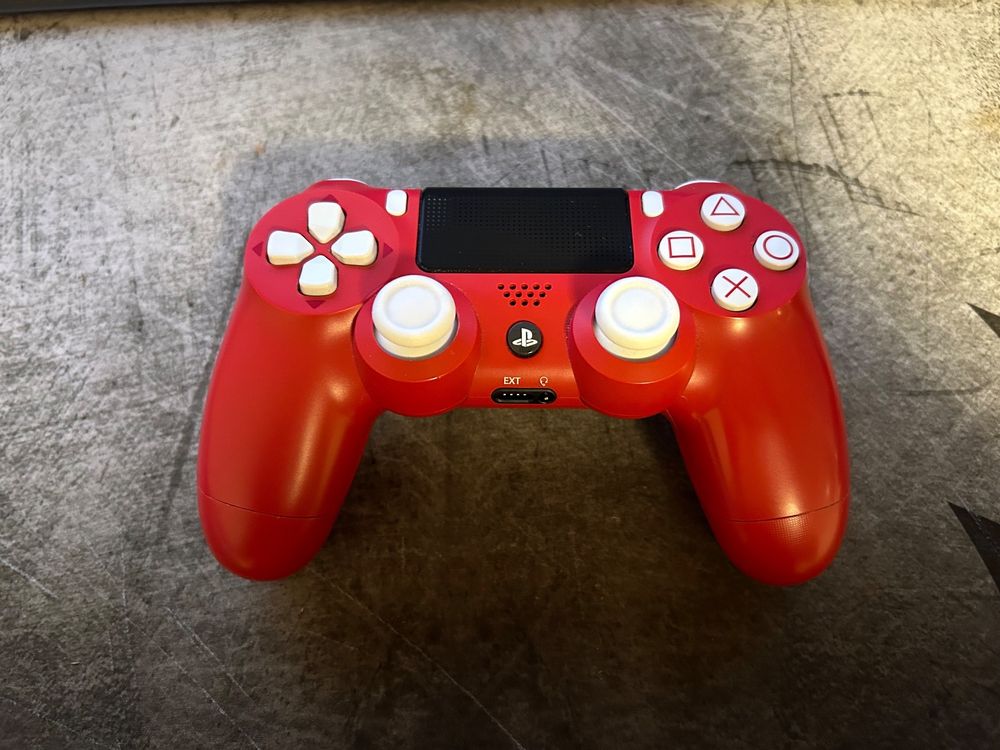 PS4 Controller Rot (Gebraucht) in Emmen für CHF 26 – mit Lieferung auf ...