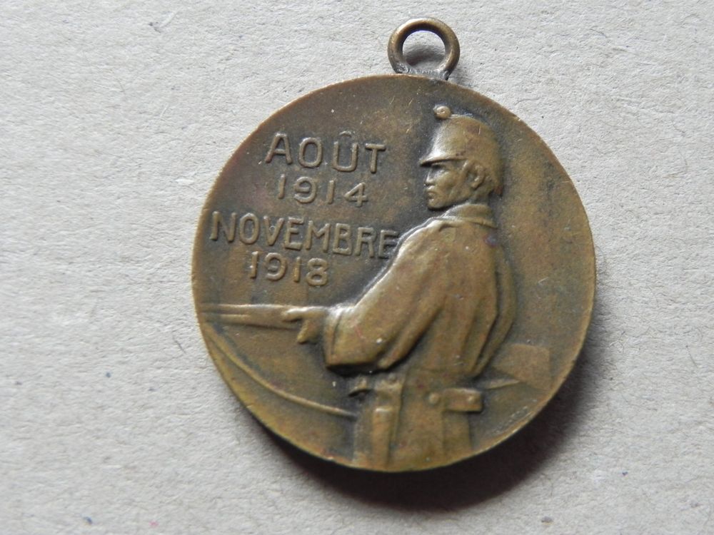Medaille Schweiz Militär Grenzbesetzung Monthey VS 1914-1918 (Gebraucht) in Siebnen für CHF 49 ...