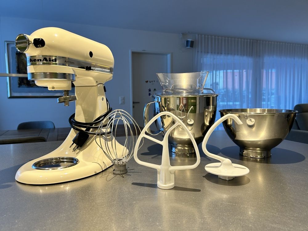 Kitchenaid artisan 5ksm150, 300W (Gebraucht) in Esslingen für CHF 220 ...