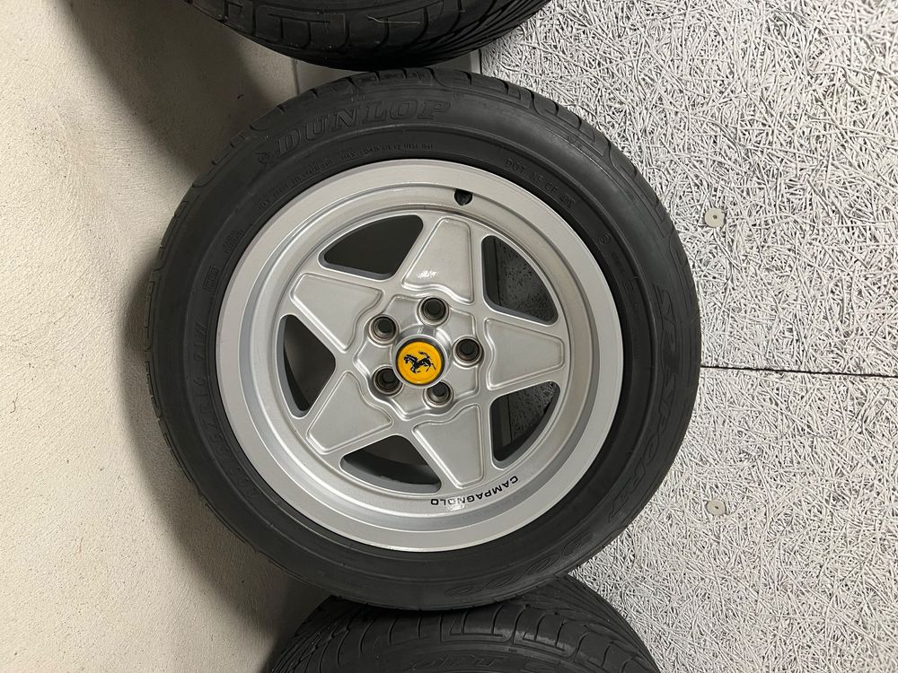 Ferrari 308 Felgen mit Pneu ( Superperformance KN Alloys UK) (Gebraucht ...