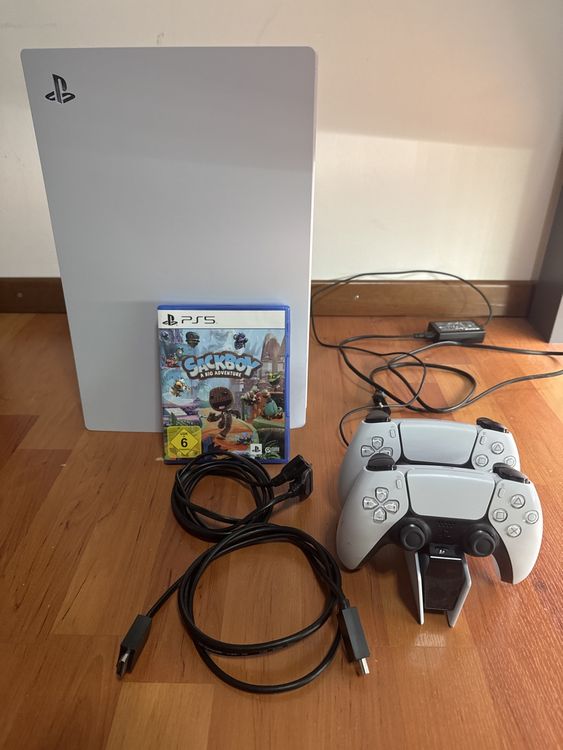 PS5 Disc Edition + 2 Controller + Sackboy (Gebraucht) in Immensee für ...