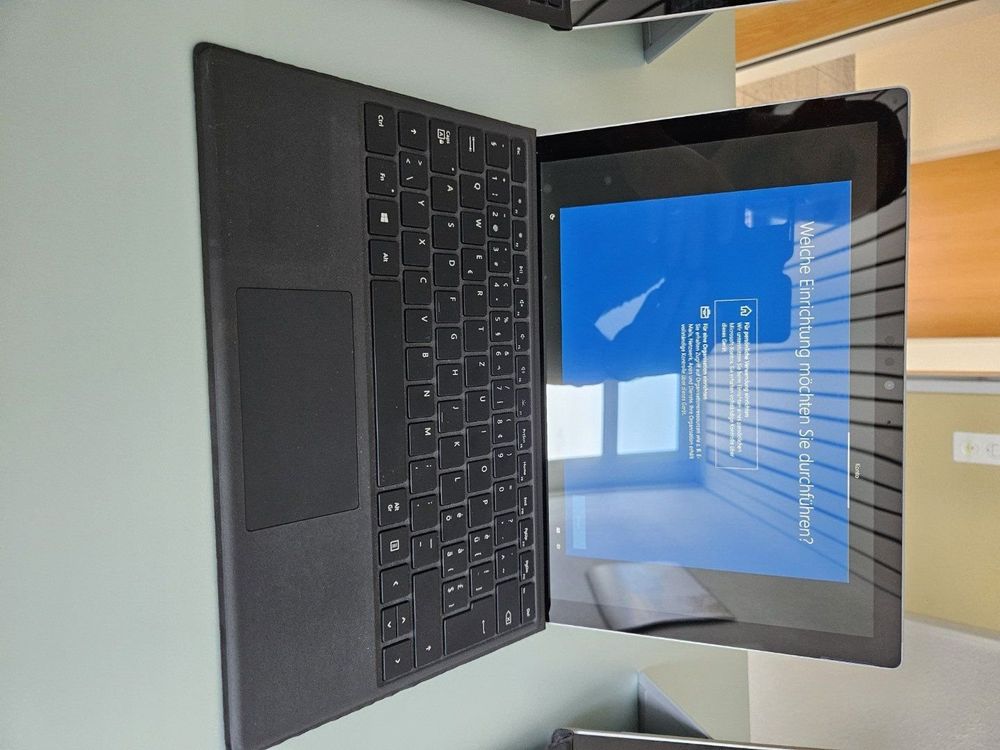 Surface Pro Modell 1756 (Gebraucht) in ROTKREUZ für CHF 165 – mit ...