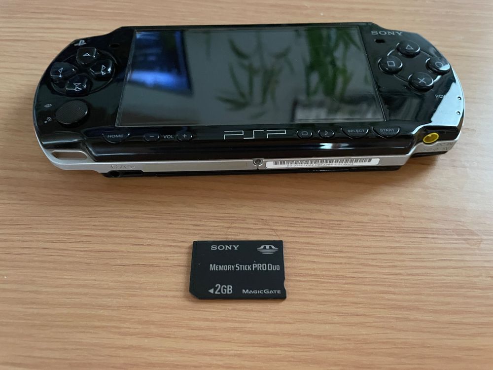 Sony PSP Schwarz mit Memory Stick (Gebraucht) in Dotzigen für CHF 42 ...