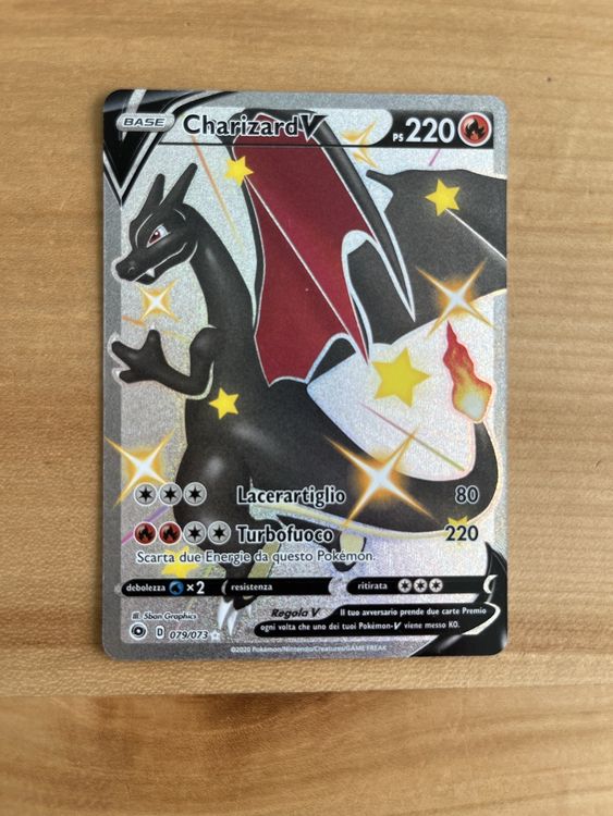 Charizard v Shiny | Kaufen auf Ricardo