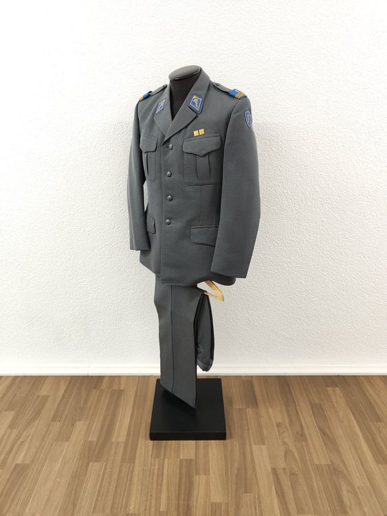 Uniform Ord. 1972, Hauptmann Arzt Spitaltruppen Set (Gebraucht) in ...