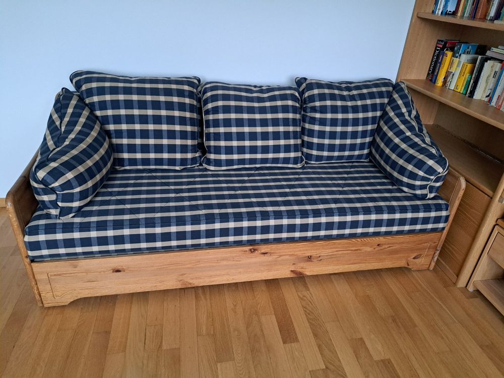 schönes Sofa-Doppelbett ein "Zügelopfer" (Gebraucht) in Appenzell für ...