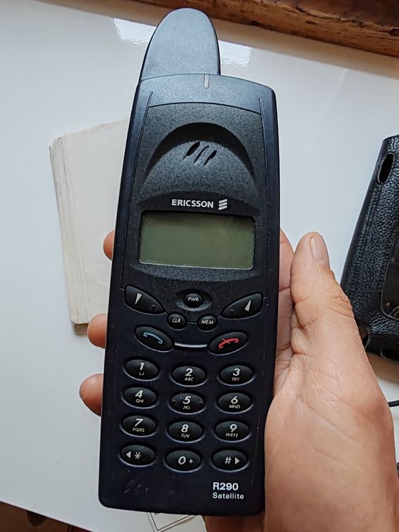 Ericsson R290 Satellite - Satellitentelefon mit Zubehör! (Defekt) in ...