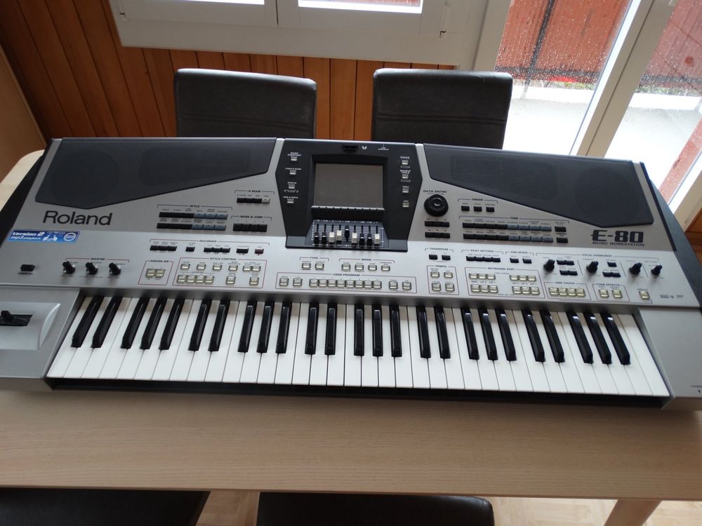 Roland Keyboard (Gebraucht) in Lengnau AG für CHF 390 – nur Abholung ...
