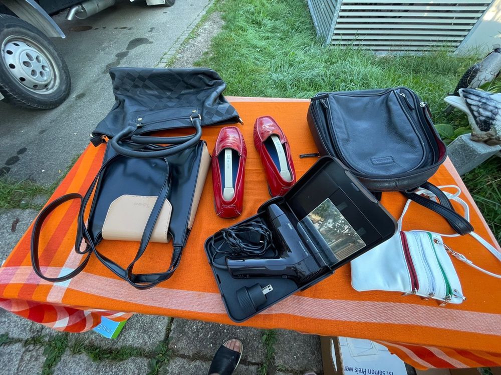 Nur ab Fr.1-(12) (Gebraucht) in Illnau-Effretikon für CHF 7 – nur Abholung auf Ricardo kaufen