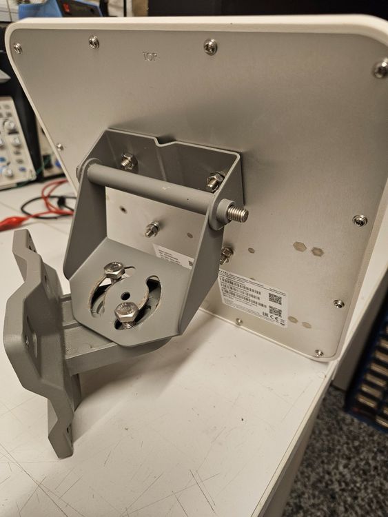 Zyxel 5G NR Outdoor Router 7101/ inklusive PoE Injector (Gebraucht) in ...