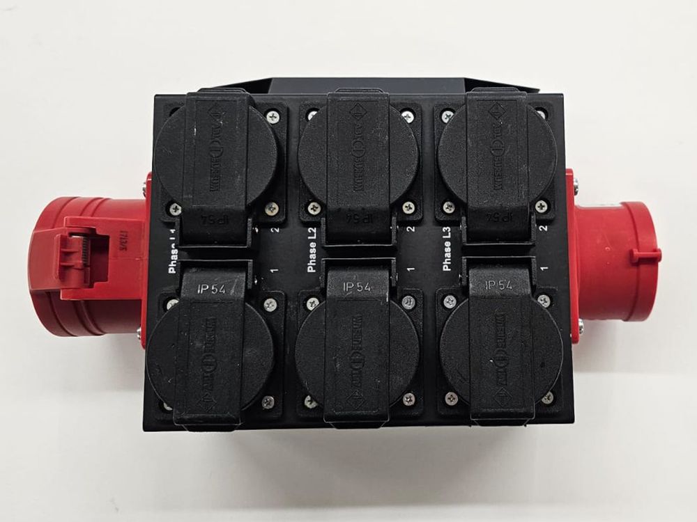 Stromverteiler CEE16 auf 6 x T23 mit Phasenanzeigen (Gebraucht) in ...