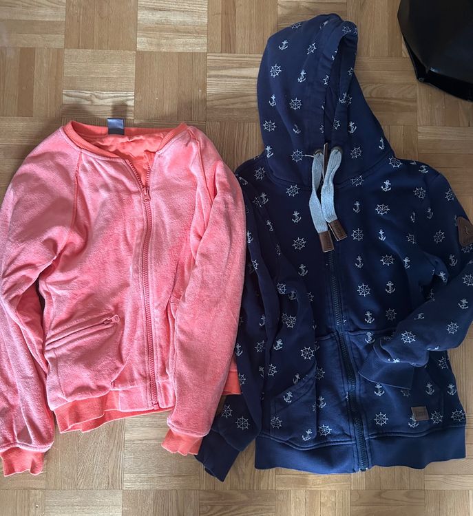 Jäckli 140 und 152/158 (Gebraucht) in für CHF 1 – mit Lieferung auf ...