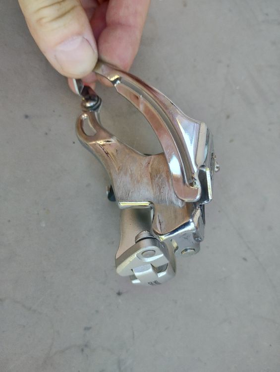 Shimano XT Umwerfer 31.8mm (Gebraucht) in Oetwil am See für CHF 5 – mit Lieferung auf Ricardo kaufen